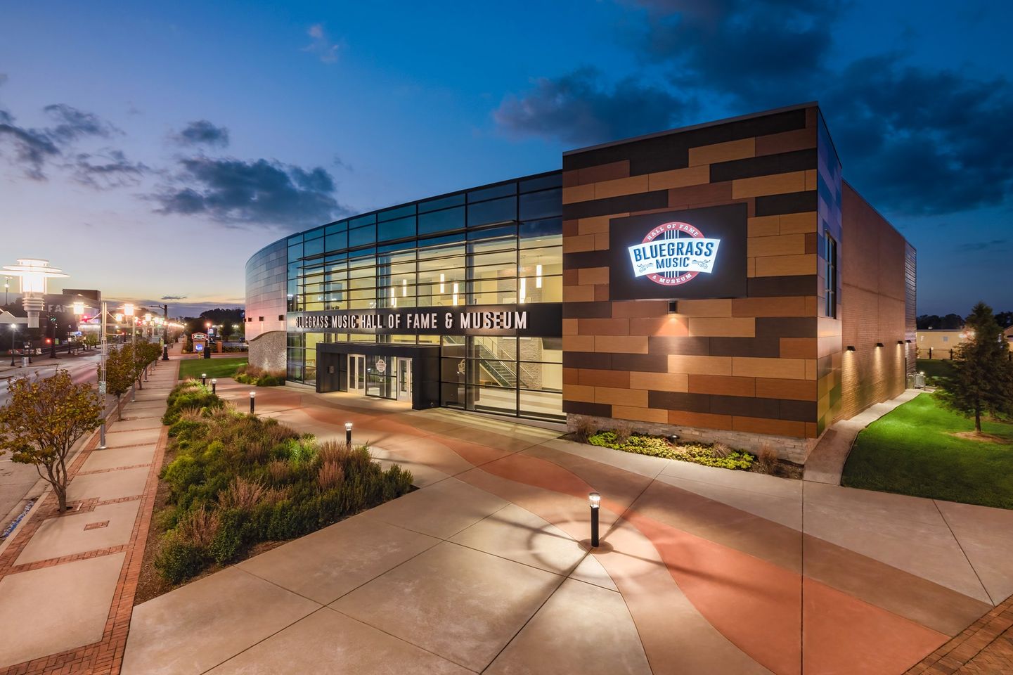 Blue Moon of Kentucky | US Tours Knows America