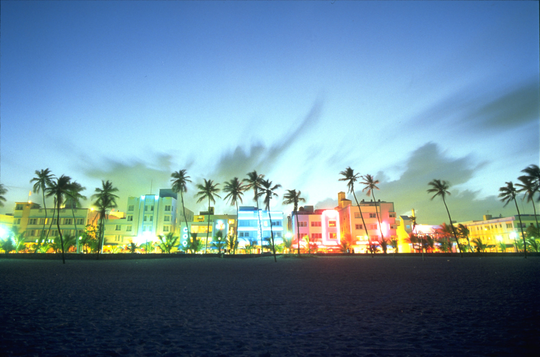 South Beach - Art Deco Miami | US Tours Knows America